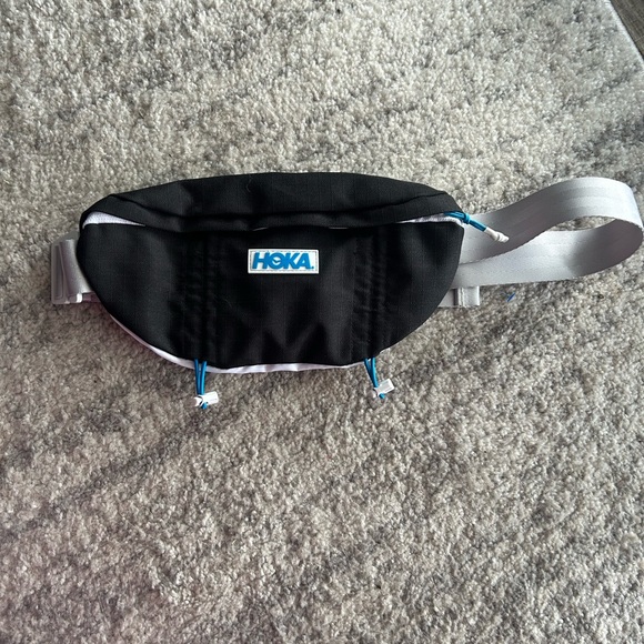 Hoka One One | Bags | Hoka Running Shoes Hip Pack Belt Bag Pockets ...